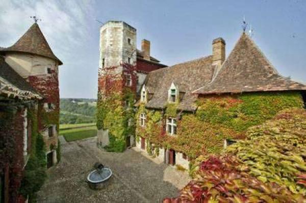 Castle for Sale Bergerac, Aquitaine, France - Ancient Templar castle ...