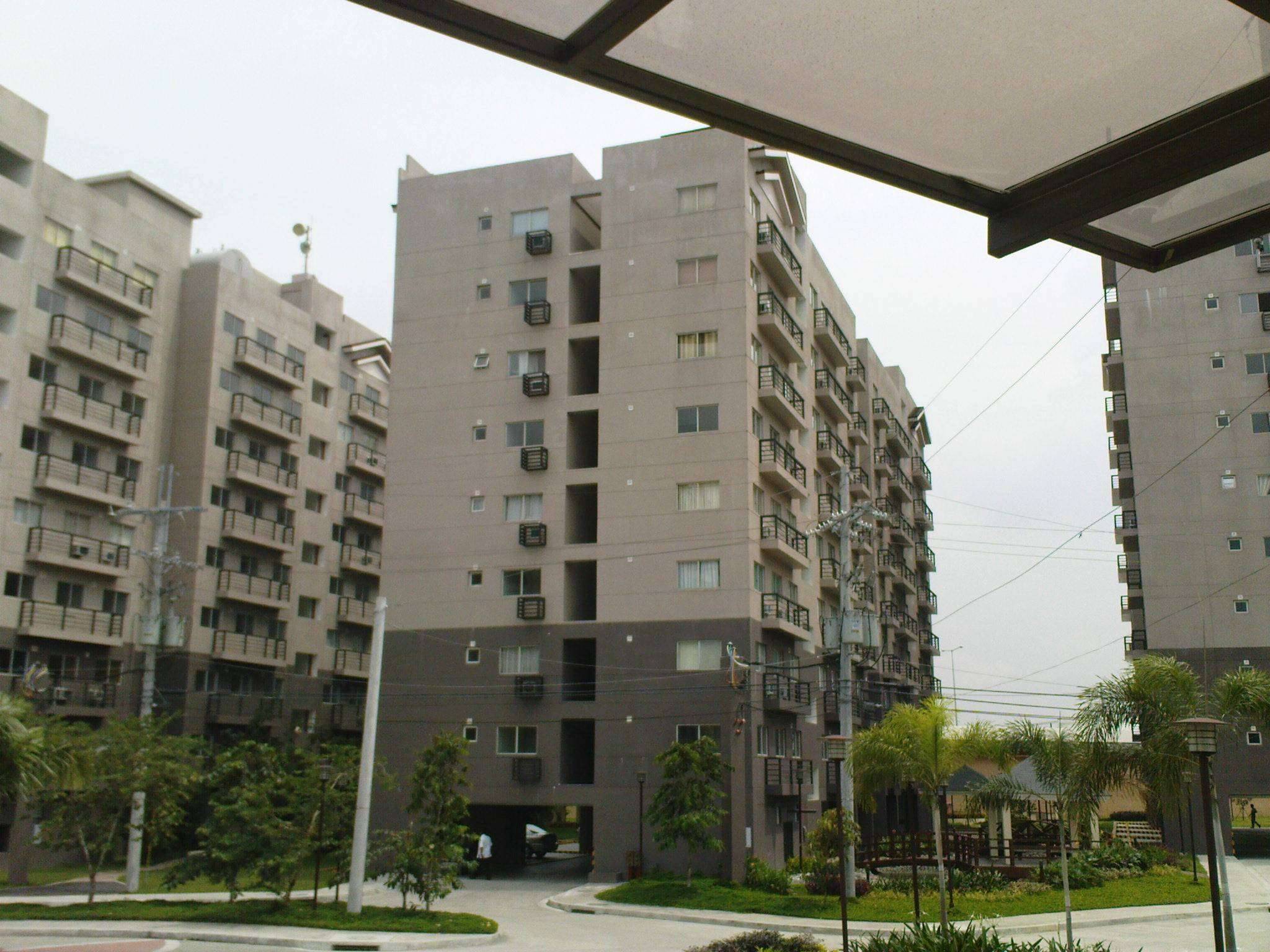 Condo Merville Paranaque Woodsville Viverde Mansions 1. 7M 2. 8M 3. 3M ...