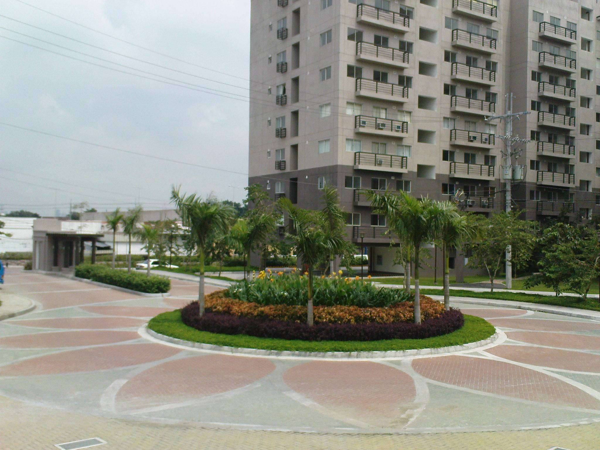 Condo Merville Paranaque Woodsville Viverde Mansions 1. 7M 2. 8M 3. 3M ...